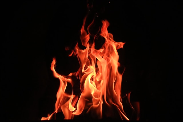 What is the hottest fire color?